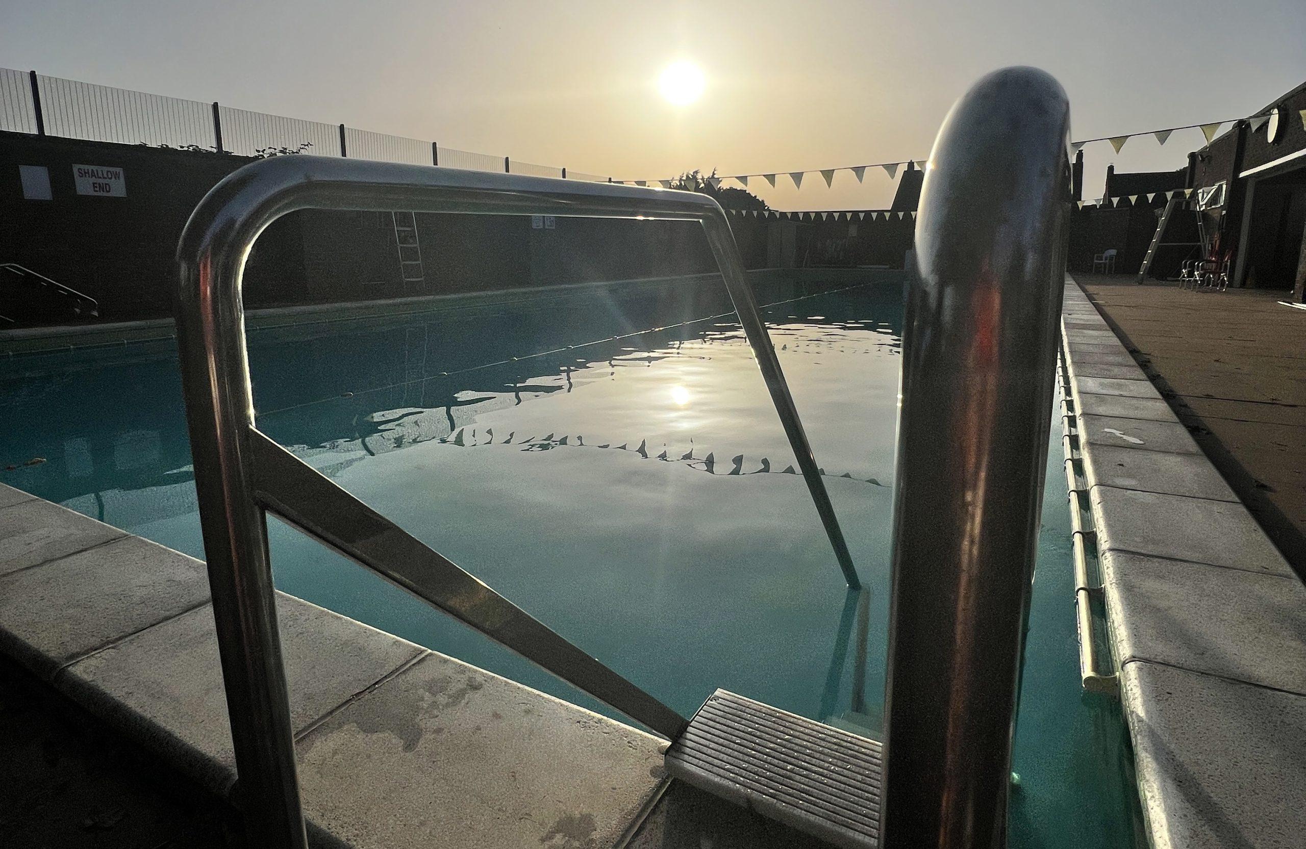 SUMMER SOLSTICE EVENING SWIM - Chippy Lido